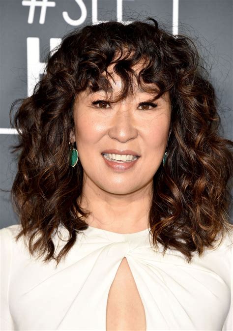 Sandra Oh 2019 Critics Choice Awards • Celebmafia