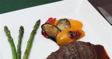 집에서 스테이크 굽기