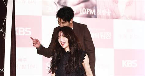 이지아 하이힐신고 조심조심 오늘의 탐정 [포토엔hd]