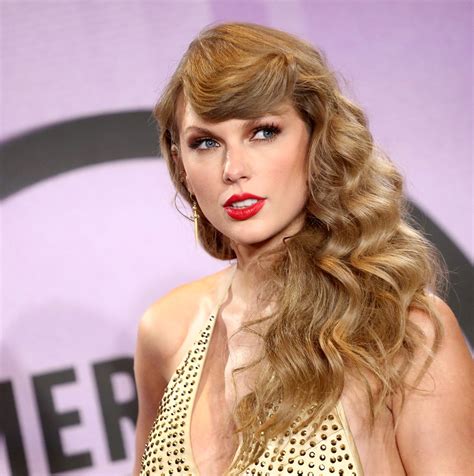 Spotifys Replacing Its Heart Icon With A New And Improved ‘plus