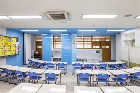 더쿠 요즘 리모델링된 초등학교 교실 근황