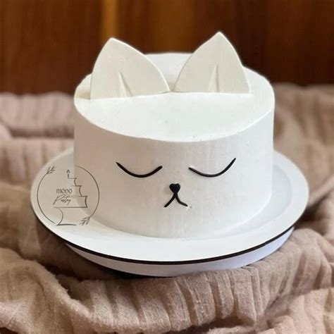 خرید و قیمت کیک تولدخانگی مدرن باتزیینات فوندانتی گربه ای شکل ترب