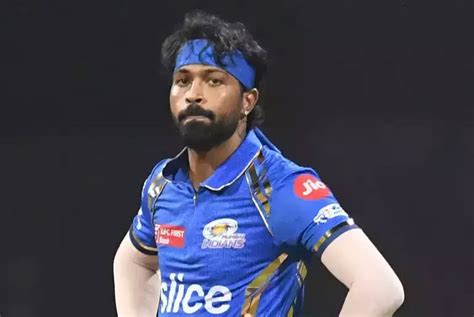 Irfan Pathan Takes Aim At Hardik Pandya Whenever Mi Lost