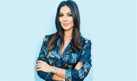 لبنانی اداکارہ، نادین نسیب کی سرجری Weekly Akhbar E Jehan