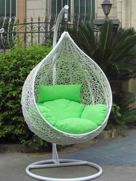 20 Adorable And Comfy Bedroom Swing Chairs