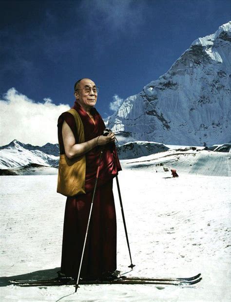 Longa Vida A Sua Santidade O Dalai Lama Com Muitos Muitos Ao Redor Do