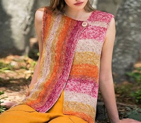 Модные стильные эффектные Подборка летних вязаных жилетов безрукавок и топов Идеи