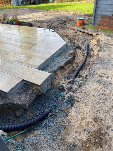 Drainage im Garten nachträglich verlegen Anleitung und Kosten