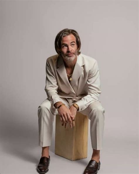 Pin By Christopher Knipes On Chris Pine Chris Pine Chris Pine Style