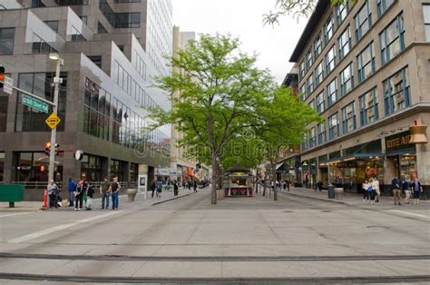 Downtown Denver 16th Street Mall Editorial Stock Image Image Of Mall