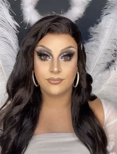 Pin On Drag Queens