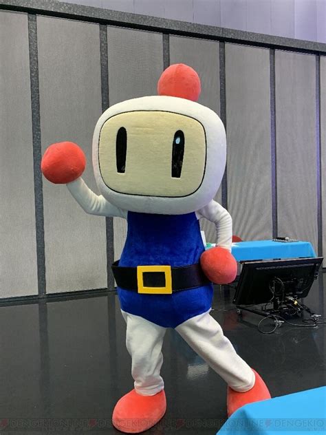 ＜画像1038＞『スーパーボンバーマン R 2』新モード キャッスル”を先行プレイ。ボムを使わずとも勝てる新感覚の対戦に大盛り上がり