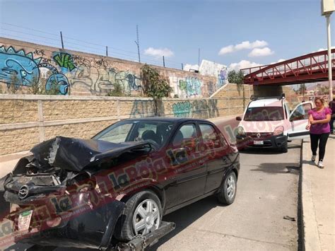 Aparatoso choque en Río Santiago La Roja