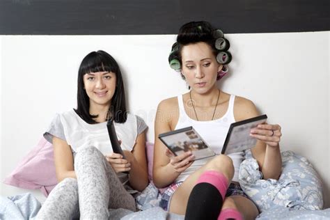 2 Girls Choice A Comedy Movie Stock Image Image Of Relaxation People 17160701