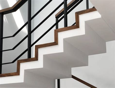 23 Rustic Farmhouse Stair Railing Ideas That You Need To Consider