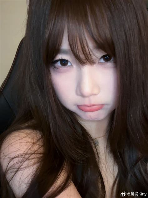 解说kitty微博晒照：喜欢二次元？5eplay 5eplay赛凡网