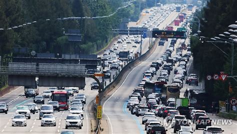운전중 덮치는 철제빔 고속도로 낙하물 사고 매년 50건
