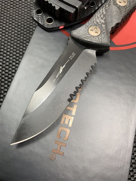 Microtech Socom Alpha Mini S E Signature Series Carbon Fiber Black