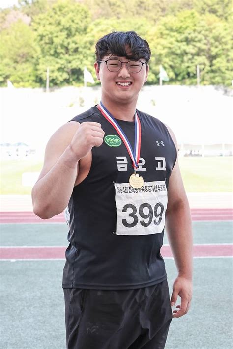 박시훈 육상 포환던지기 남고부 한국신기록19m70