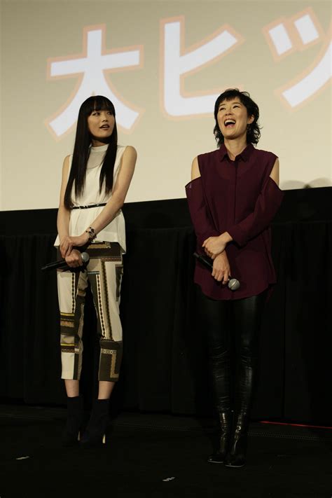 写真 17ページ目《背中一面タトゥーに激しい絡みも》寺島しのぶ50を大女優に育てた“挫折感”と息子に託した“悲願”「お嫁にいけなく
