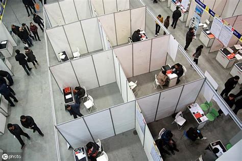 公務員局發數據，國考報名60萬過審，熱崗職位「千里挑一」 每日頭條