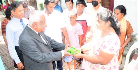 ඔබට ‍ගෙයක් රටට හෙටක් වැඩසටහන යටතේ රුපියල් ලක්ෂ හයහමාරක මුදලක් පිරිනමණ