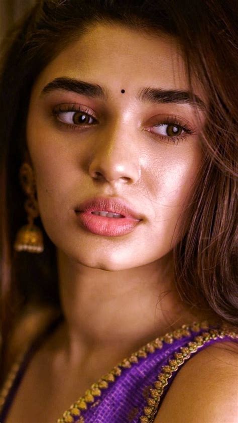 Pin By Berlin Hathim On Krithi Shetty Actress Without Makeup Glamour