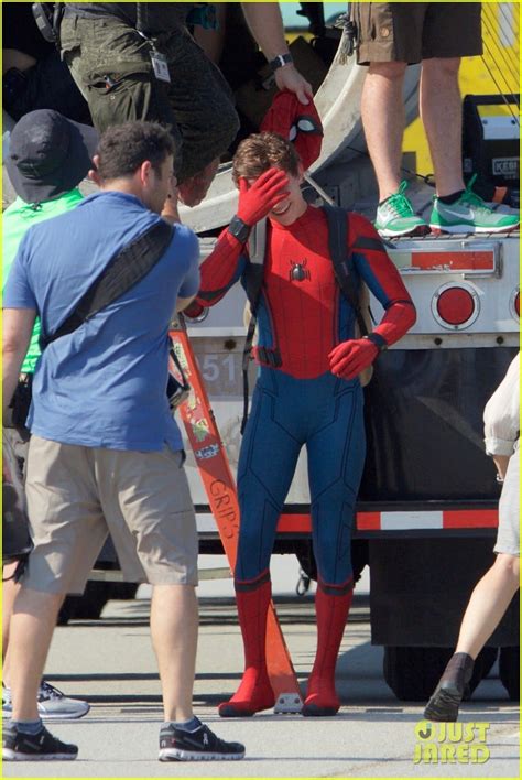 Full Sized Photo Of Tom Holland Spider Man Costume First Look Set 27