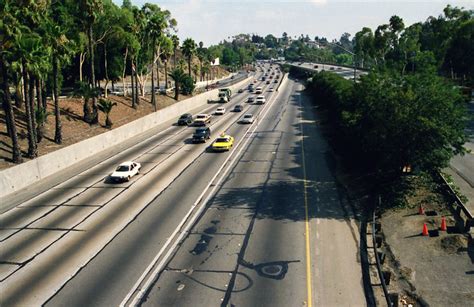 Los Angeles 1999 The Hollywood Freeway Is One Of The Princ Flickr