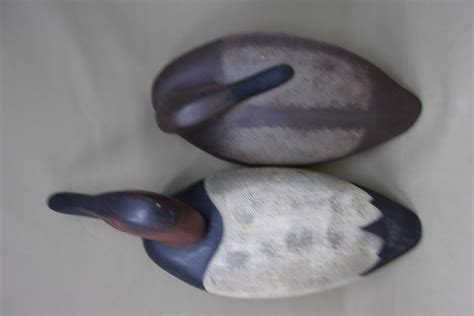 Decoys Unlimited Canvasback Pair 4059 Muddy Water Decoys