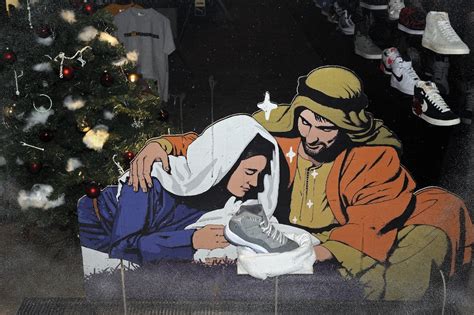 O du Schrecklich Schöne Adventsdeko in der Münchner Vorhölle
