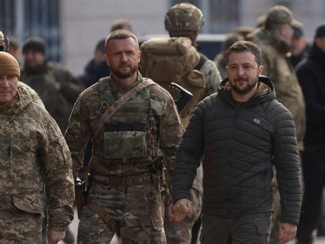 ВИДЕО Украины Ерөнхийлөгч В Зеленский чөлөөлөгдсөн Херсон хотод иржээ