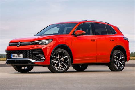 All New Volkswagen Tiguan Debuts Phev With Up To 100km Ev Range Dc
