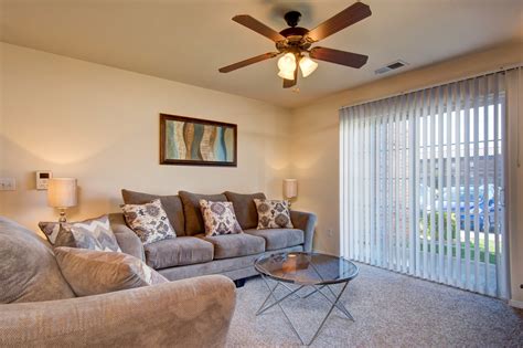 View Photos Hawthorn Suites Apartments