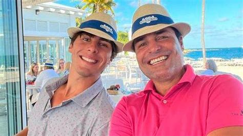 Romantica Hd Lorenzo El Guapo Hijo De Chayanne Que No Siguió Sus