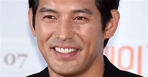 Md포토 오지호 매력적인 보조개 미소