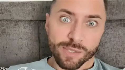 Hot Dad At School Gates Boasts Thirsty Mums Love Him But Not