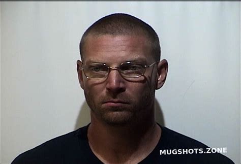 Breedlove Bradley Wayne 09112022 Christian County Mugshots Zone