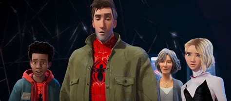 Костюм Паука от Insomniac засветился в трейлере Человек-Паук: Через ...