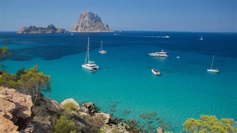 Las 10 Playas Españolas Ideales Para Disfrutar En El Otoño Europeo