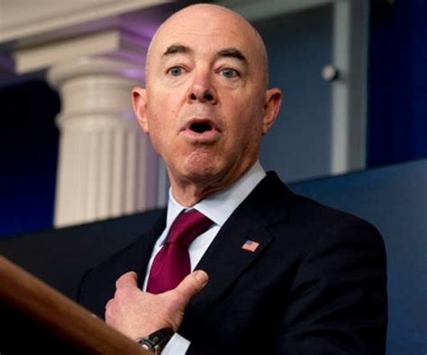 Us Homeland Security Chief Says Border Crossings Are Down 50 Flipboard