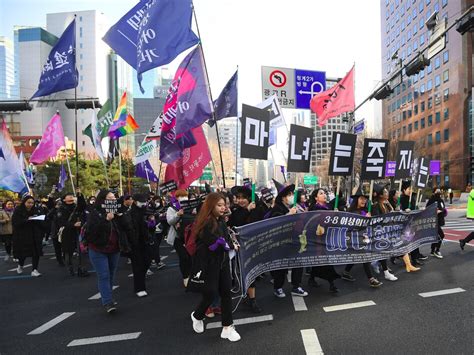 Feminists Are Protesting Against The Wave Of Anti Feminism Thats Swept