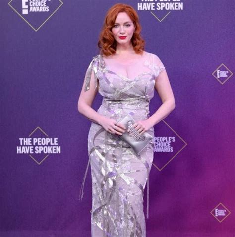 Christina Hendricks Hourglass Figure In Tight Leather Skirt Has Fans