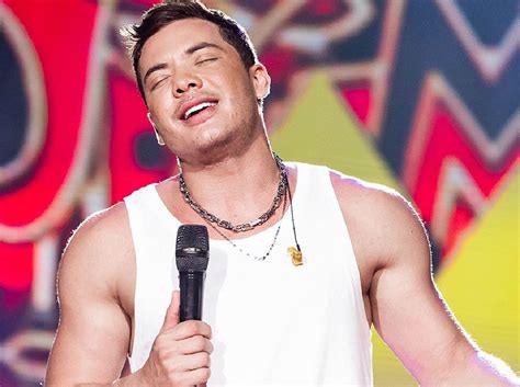 Página expõe traição de Wesley Safadão em Cancún modelo famosa e web dispara é a lei do retorno