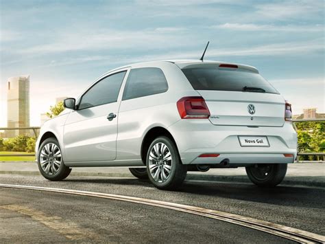 Auto Esporte Volkswagen Gol ganha versão duas portas por R 33 620