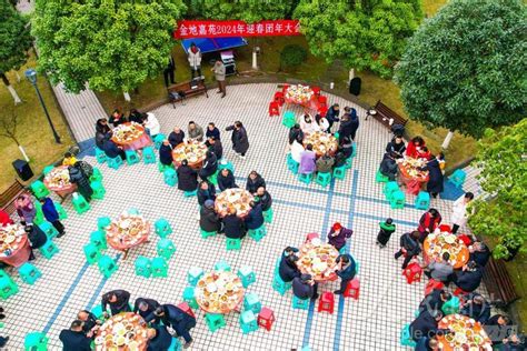 重庆：团圆坝坝宴 人民图片网