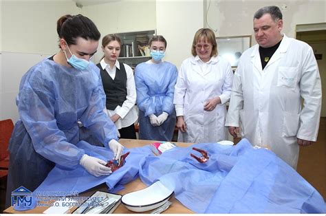 Фахівці НМУ провели майстер клас із невідкладної допомоги при порушенні прохідності дихальних