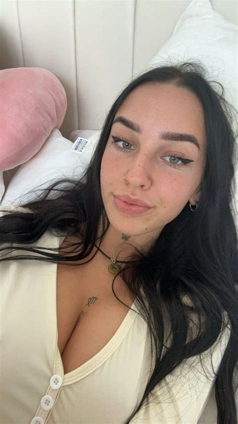 Hope You Find Me Attractive Rsexybutnotnude