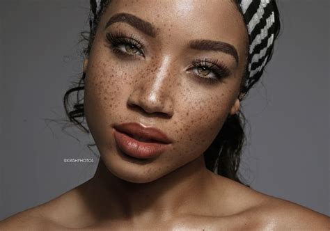 Pin By Pam Crowe On Amazing Eyes Freckles Girl Freckl