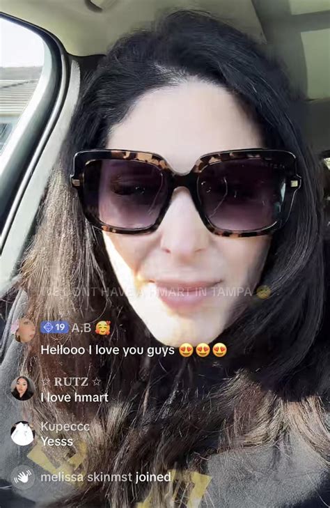 Shes Live 🤣🤣🤣 Tried So Hard To Defend Her Feeder Content She Knows